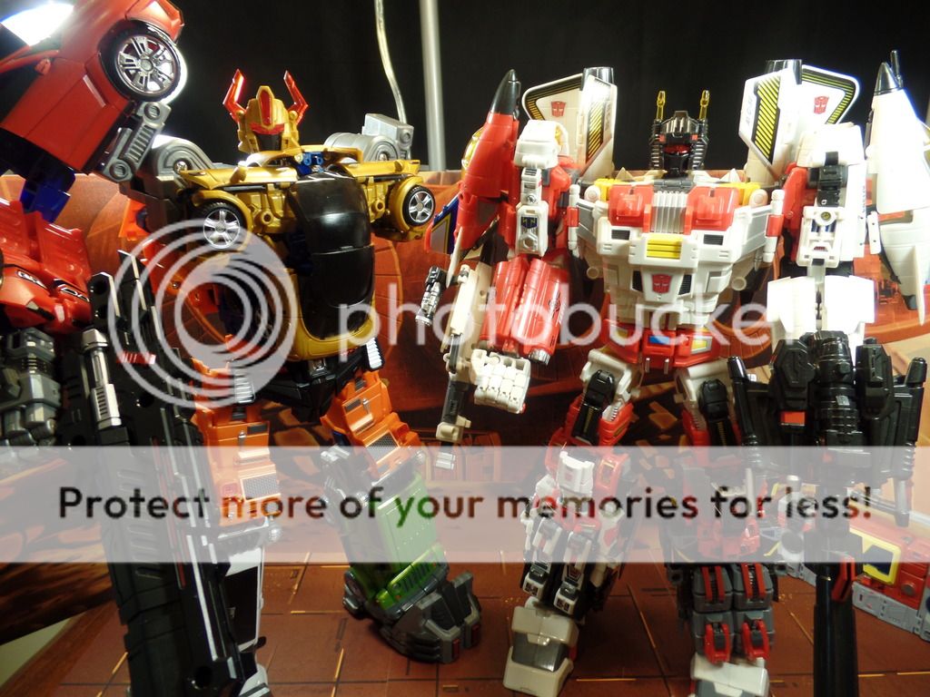 Toyworld TW-T Not-Throttlebot Combiner | Page 50 | TFW2005 - The 2005 ...